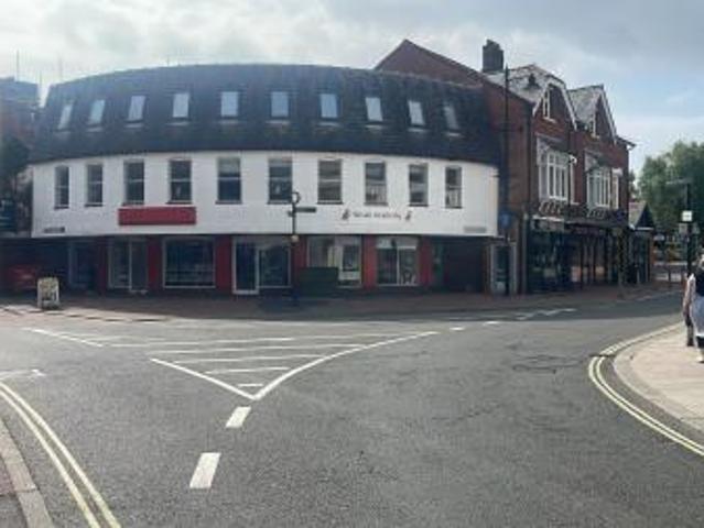 Apartment at Winchester Street, Test Valley