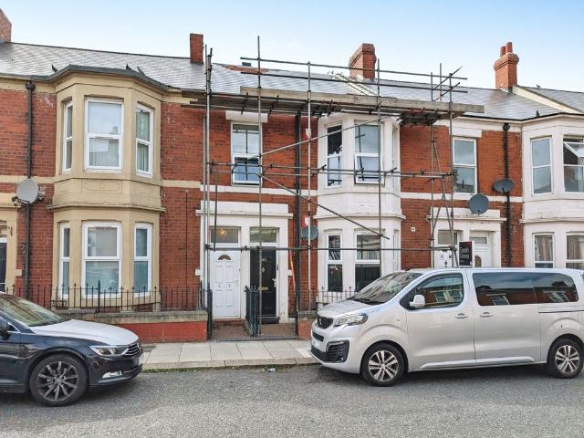 Apartment at Wingrove Avenue, Newcastle upon Tyne
