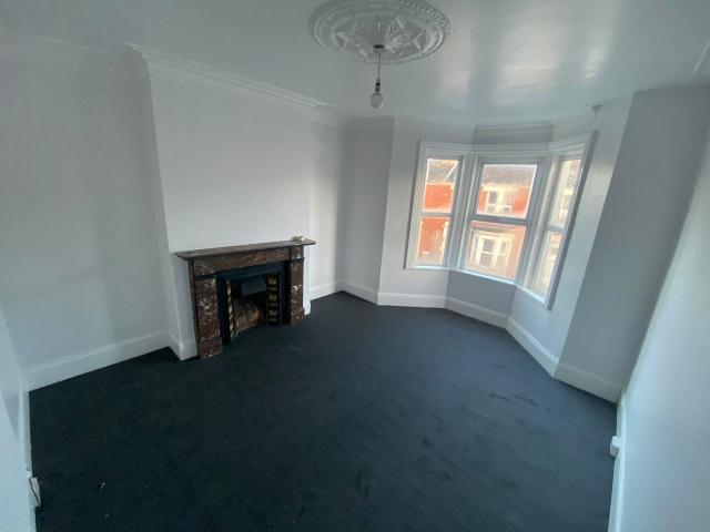 Apartment at Wingrove Avenue, Newcastle upon Tyne
