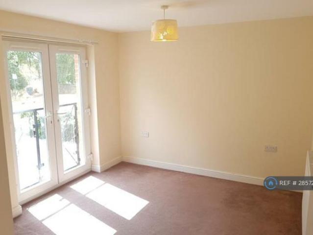 Apartment at Windmill Court, South Holland