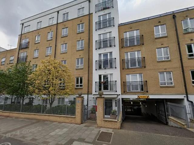 Apartment at Windmill Lane, Greater London