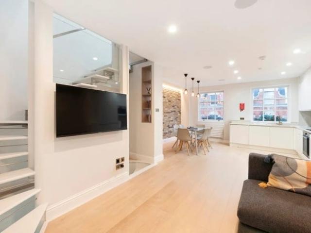 Apartment at Windmill Street, Greater London