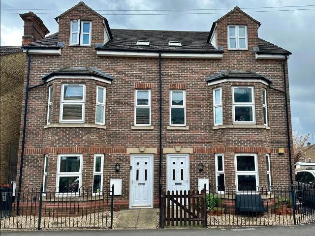 Apartment at Windmill Path, Leighton Buzzard