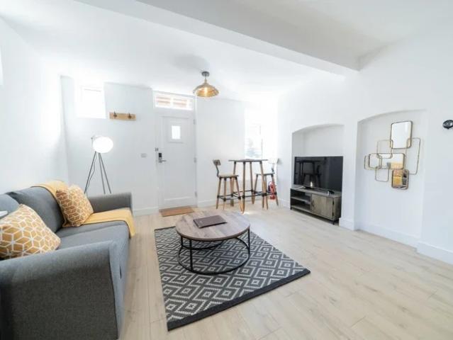 Apartment at Windmill Road, Oxford