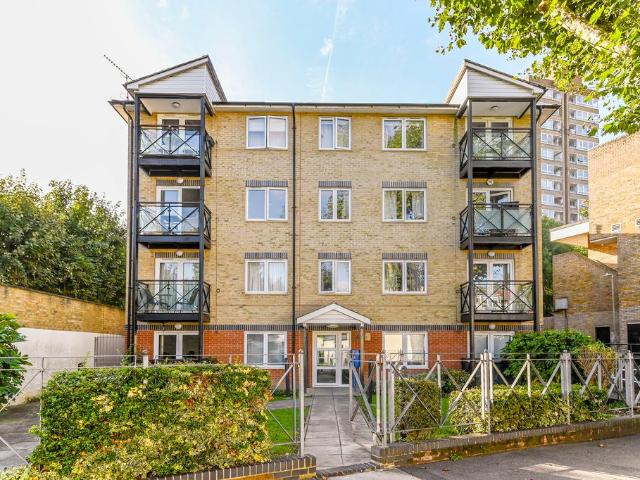 Apartment at Winders Road, Greater London
