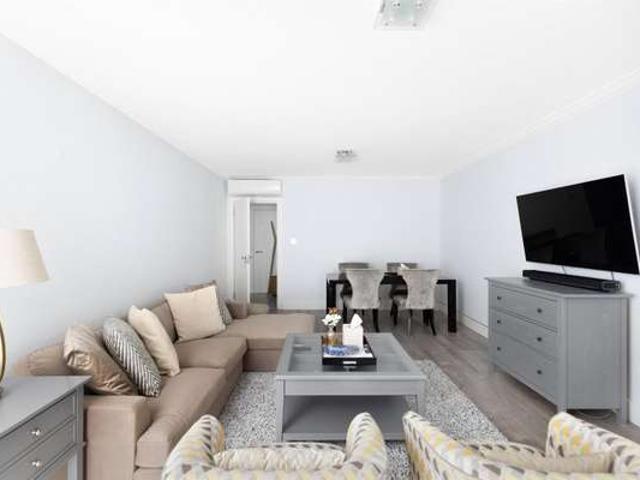 Apartment at Windsor Way, Greater London