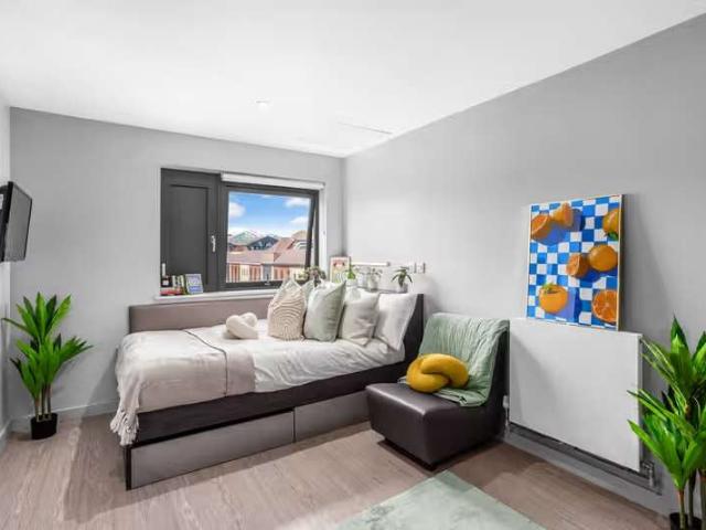 Apartment at Windsor Lane, Cardiff