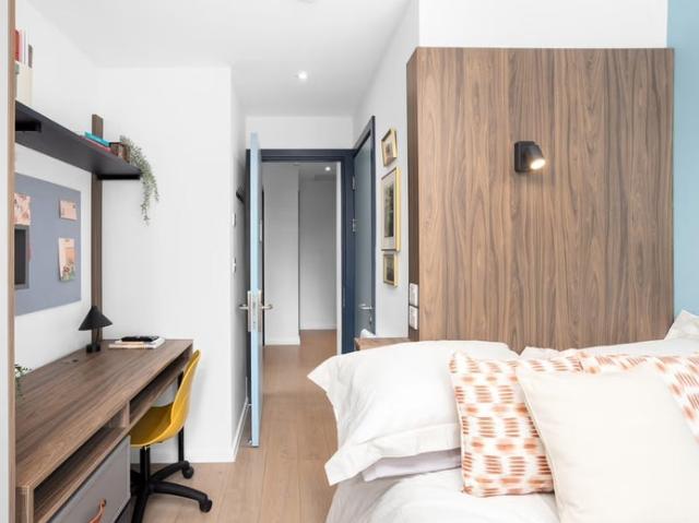 Apartment at Windsor Place, Cardiff