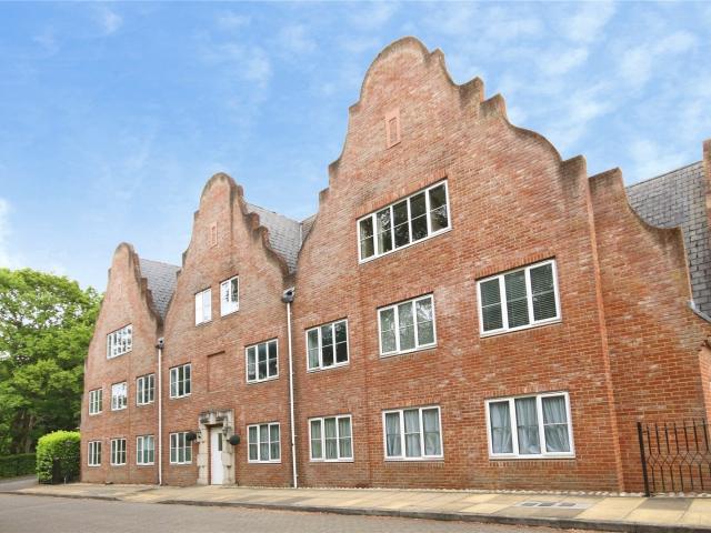 Apartment at Windsor Road, Ascot