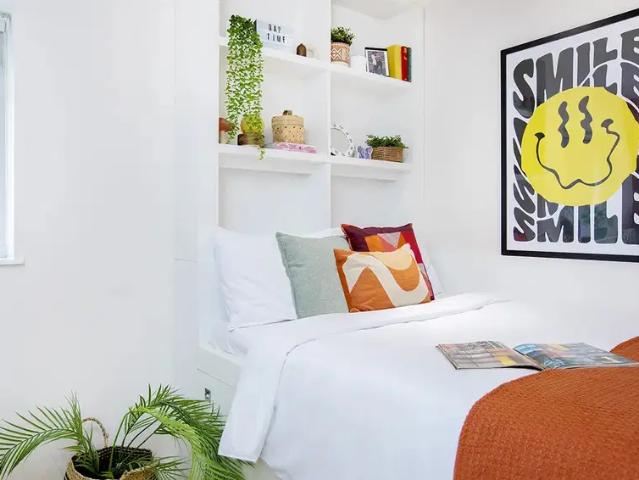 Apartment at Windsor Road, Cardiff