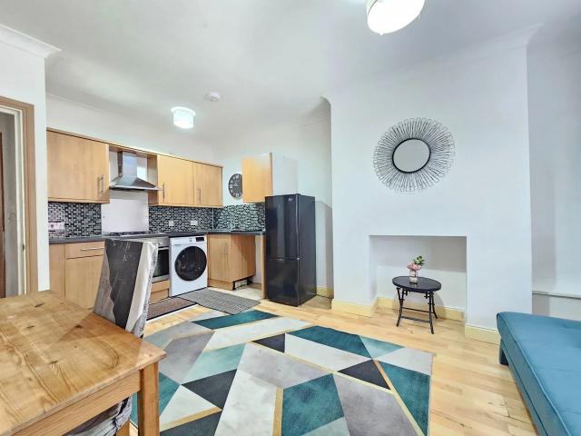 Apartment at Windsor Street, Luton