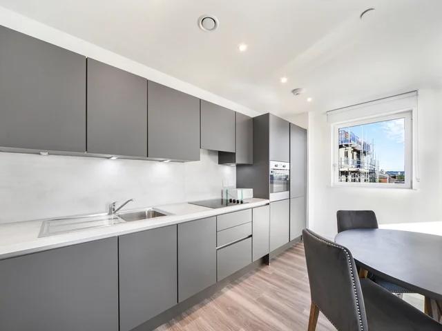 Apartment at Winkfield Road, Greater London