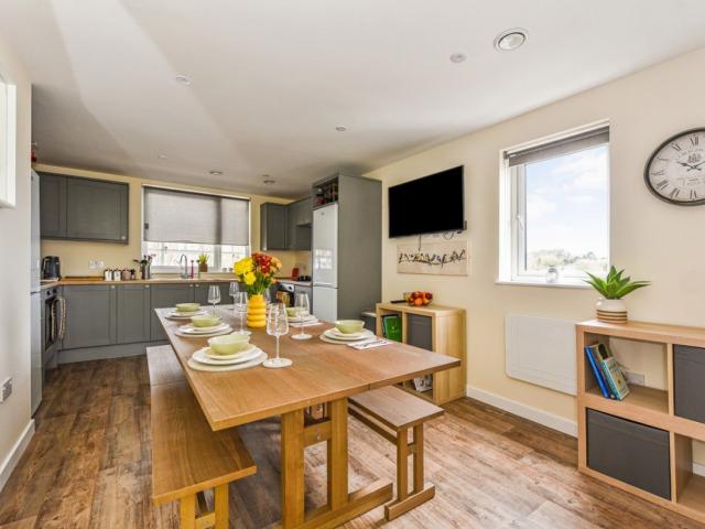 Apartment at Winnall Manor Road, Winchester