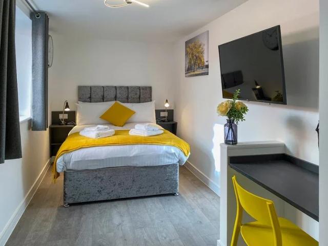 Apartment at Winston Avenue, Plymouth