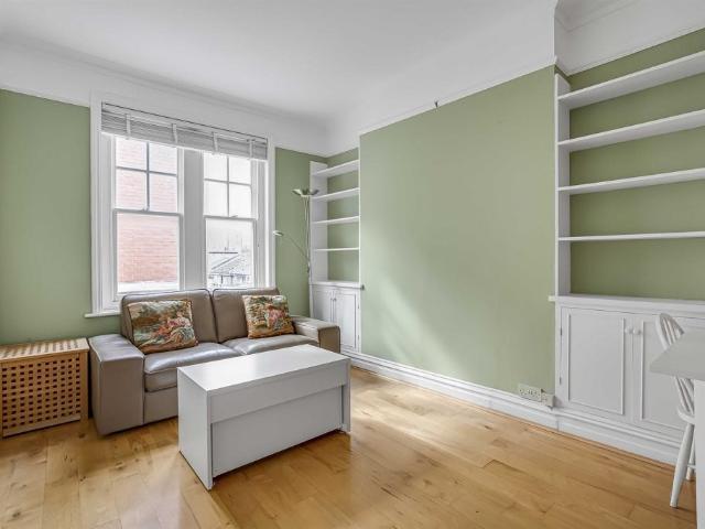 Apartment at Winterton Place, Greater London