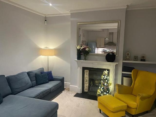 Apartment at Winthorpe Road, Greater London