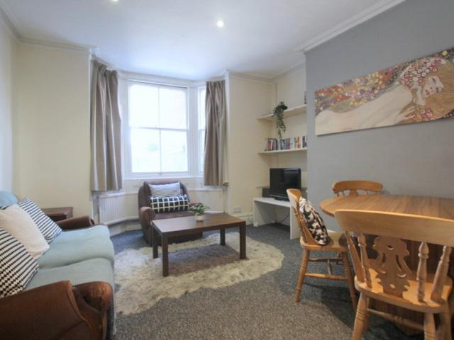 Apartment at Winthorpe Road, Greater London