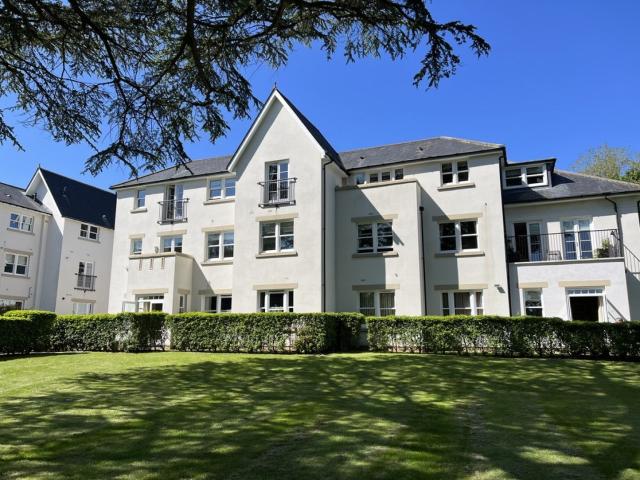 Apartment at Wray Park Road, Reigate and Banstead