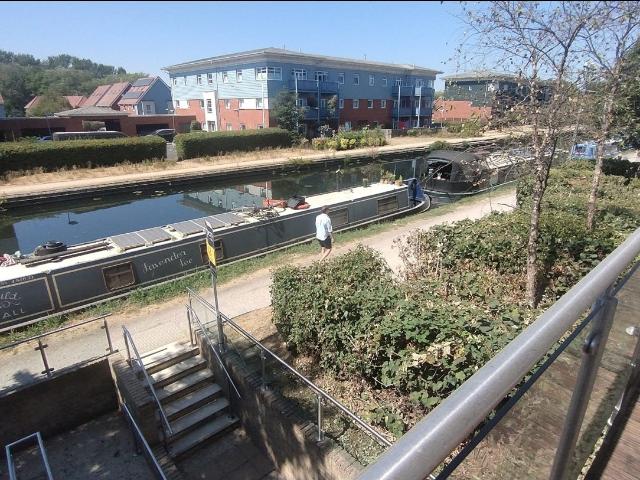 Apartment at Wraysbury Drive, Greater London
