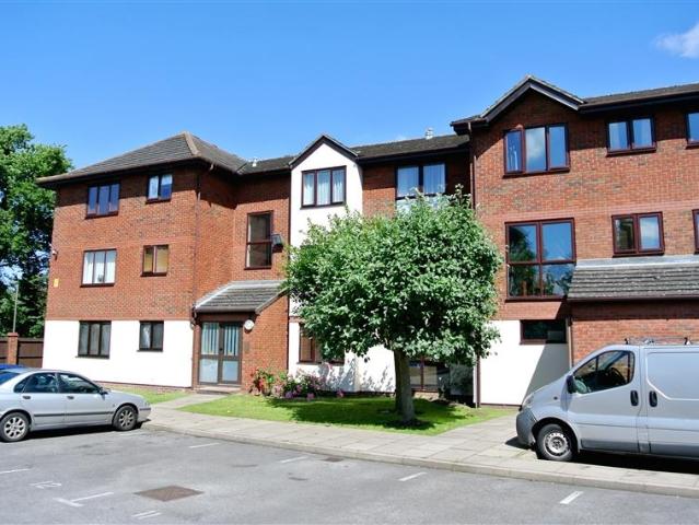 apartment at Wyvern Place, Addlestone