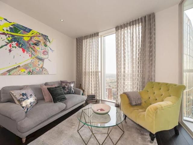 Apartment at Wyvil Road, Greater London