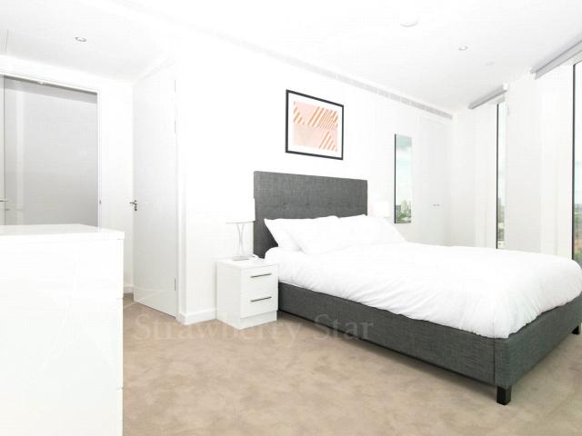 Apartment at Wyvil Road, Greater London