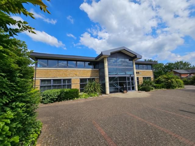 Apartment at Wycombe Lane, Wooburn Green