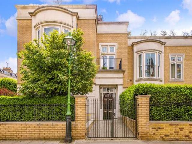 Apartment at Wycombe Square, Greater London