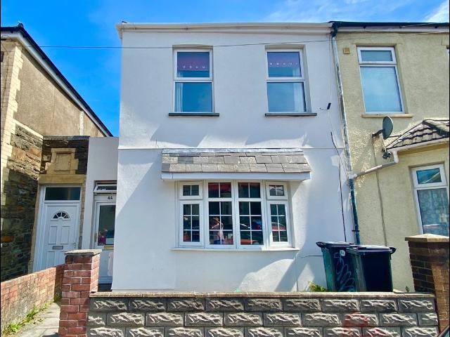Apartment at Wyeverne Road, Cardiff