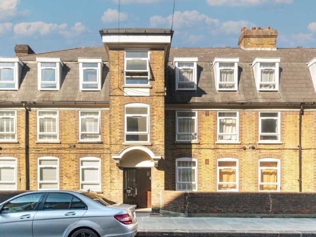 Apartment at Wyfold Road, Greater London
