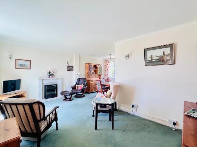 Apartment at Wykeham Road, Worthing