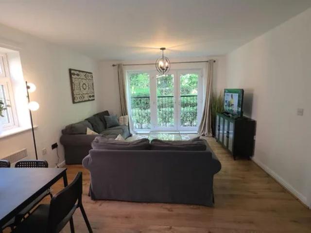 Apartment at Wyncliffe Gardens, Cardiff