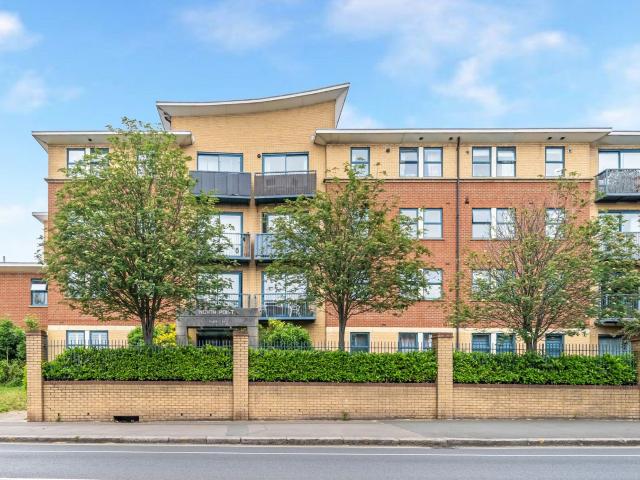 Apartment at Tottenham Lane, Greater London