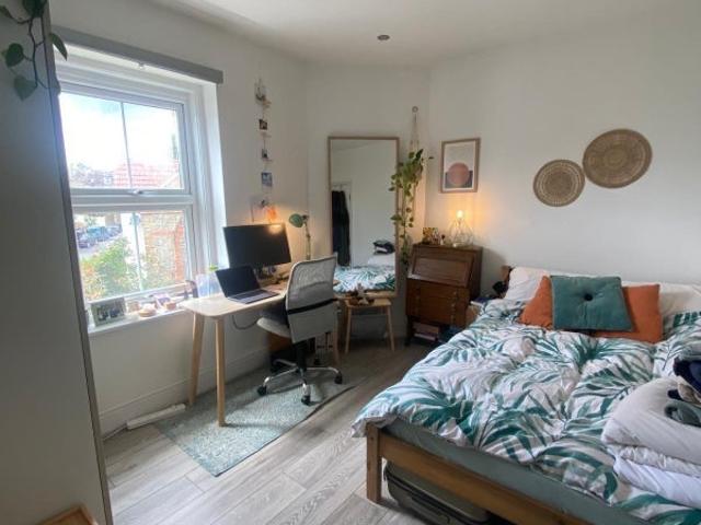 Apartment at Tottenham Lane, Greater London