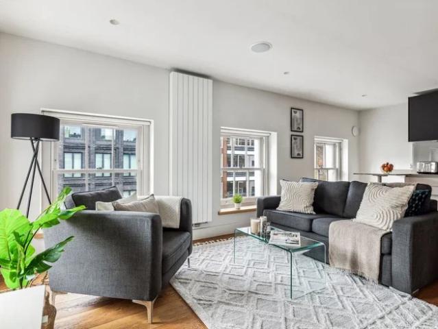 Apartment at Tottenham Street, Greater London