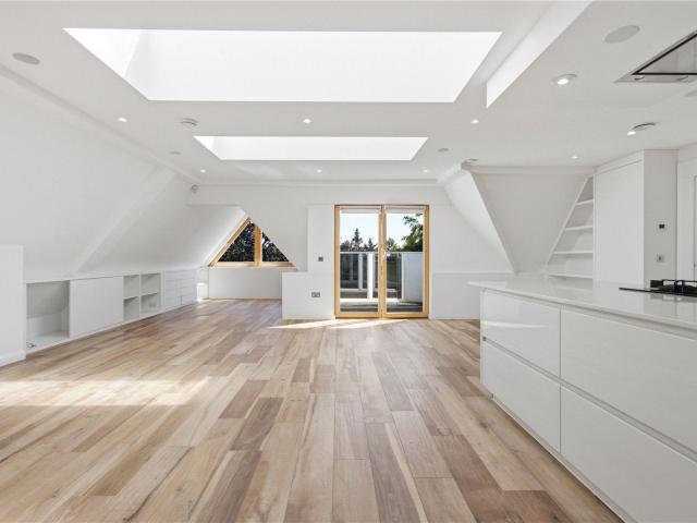 Apartment at Totteridge Lane, Greater London