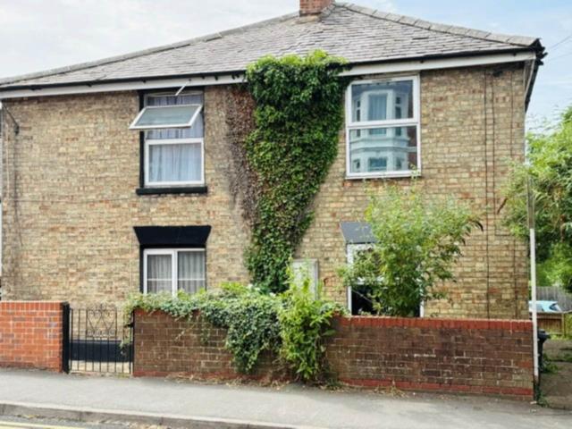 apartment for rent in Totteridge Road, High Wycombe