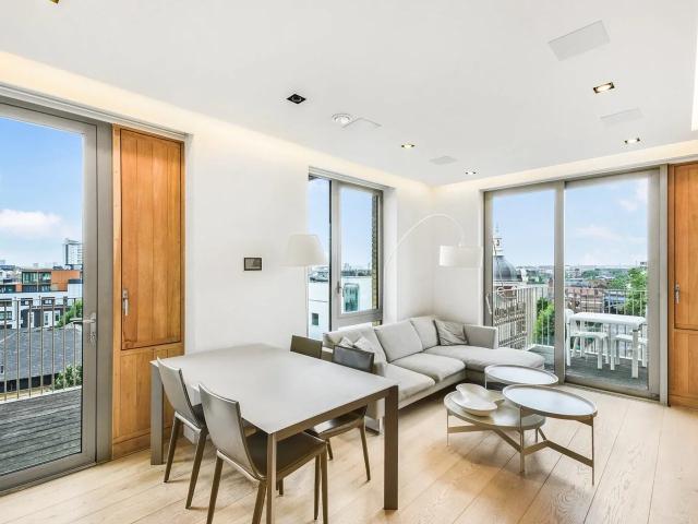 Apartment at Tower Bridge Road, Greater London