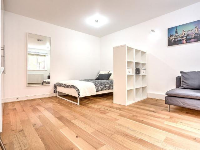 Apartment at Tower Bridge Road, Greater London