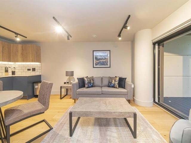 Apartment at Tower Bridge Road, Greater London