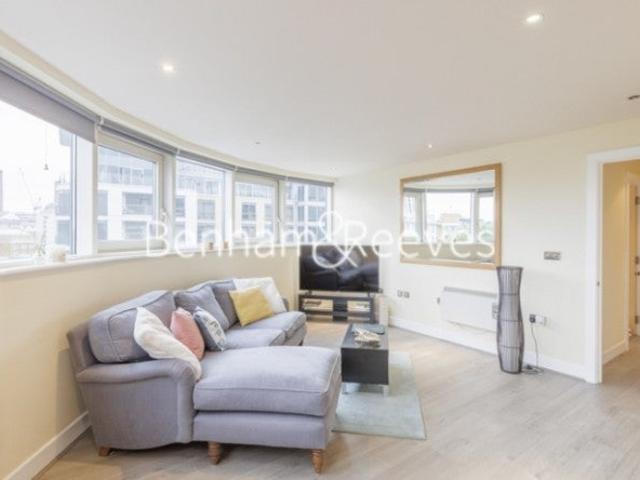Apartment at Townmead Road, Greater London