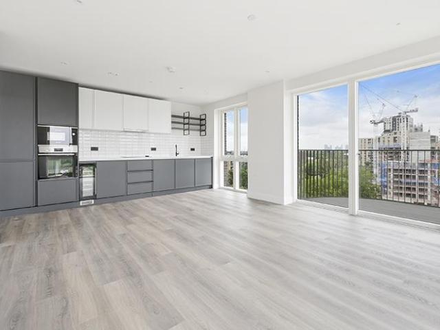 Apartment at Townsend Road, Greater London