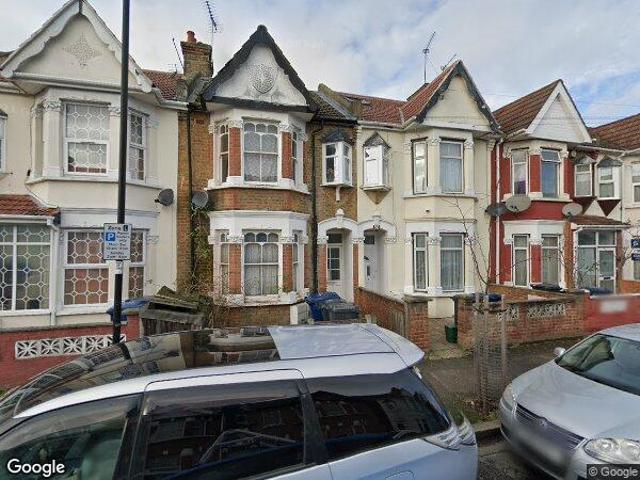 Apartment at Townsend Road, Greater London