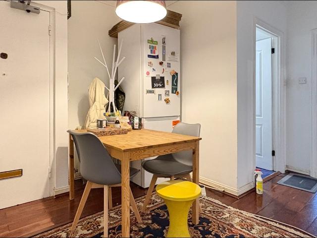 Apartment at Townshend Road, City of Westminster