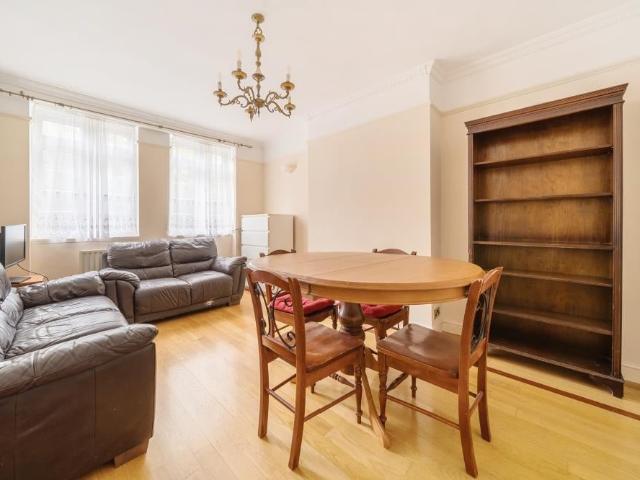 Apartment at Townshend Road, City of Westminster