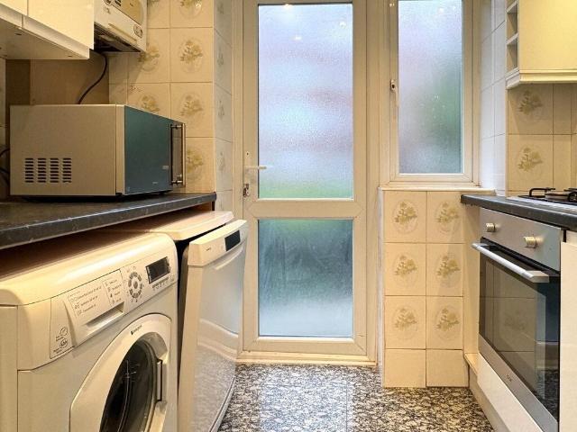 Apartment at Townshend Road, City of Westminster