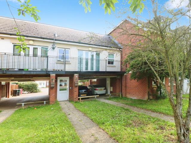 Apartment at Tobermory Close, Slough