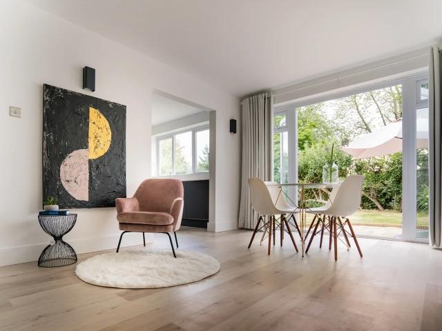 Apartment at Tolcarne Drive, Greater London