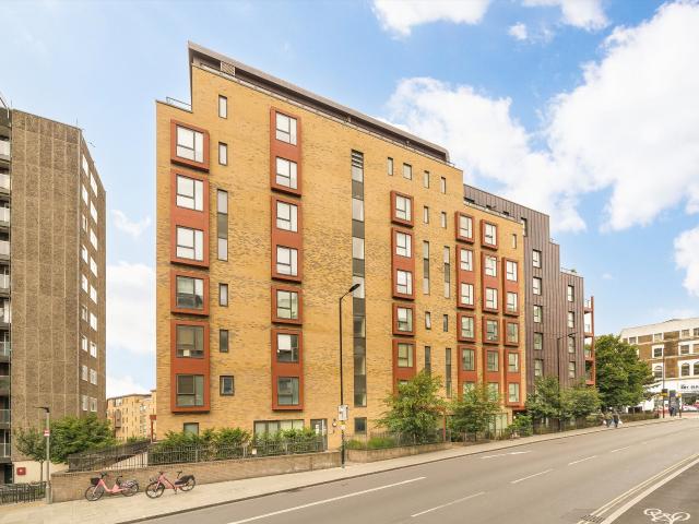 Apartment at Tollgate Gardens, City of Westminster