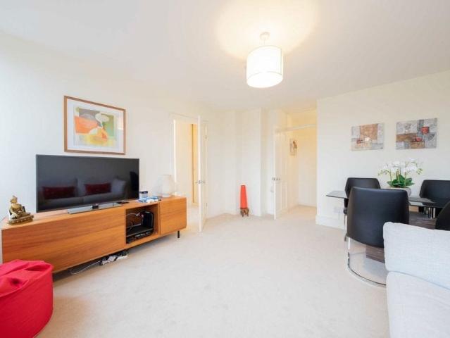 Apartment at Tonbridge Street, Greater London